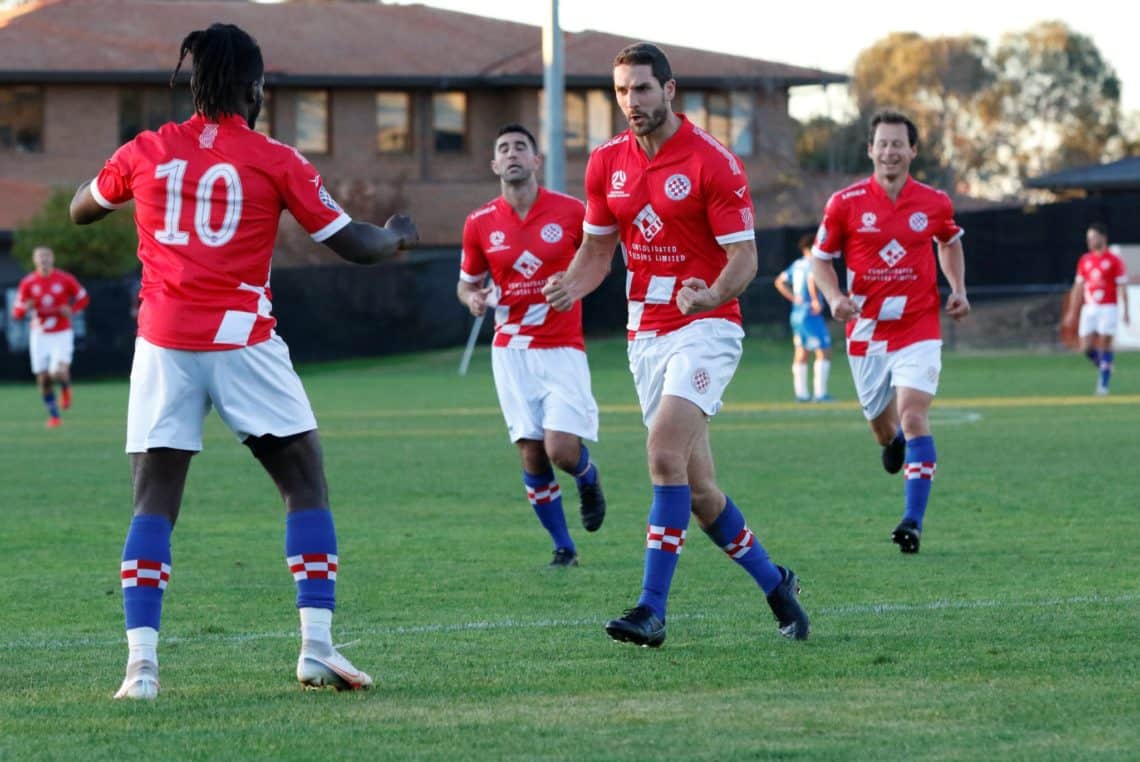 PREVIEW: TOP TWO SET TO FIRE AT DEAKIN STADIUM - Capital Football